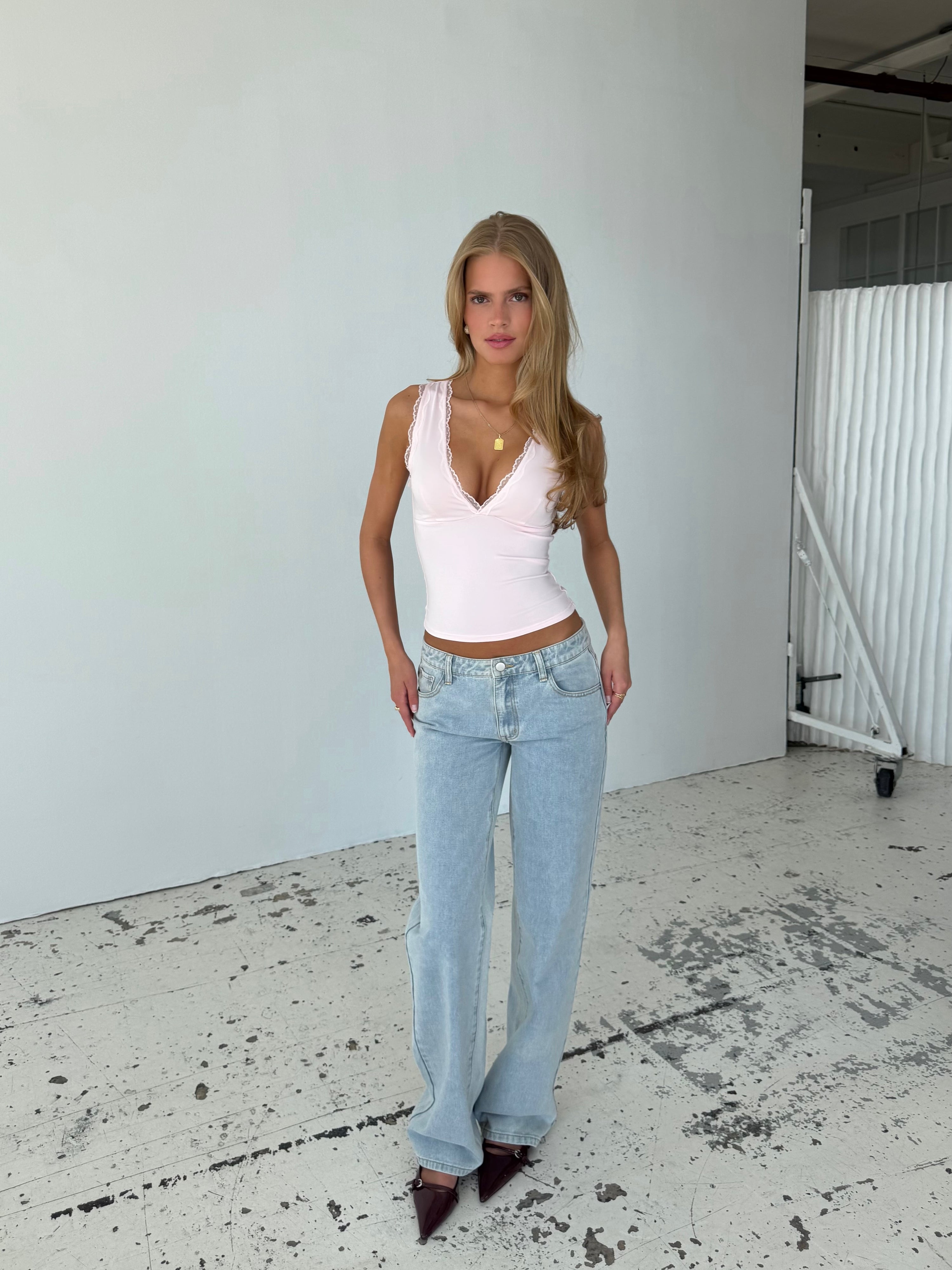 Basic lace top - lyserød – VENDERBY'S